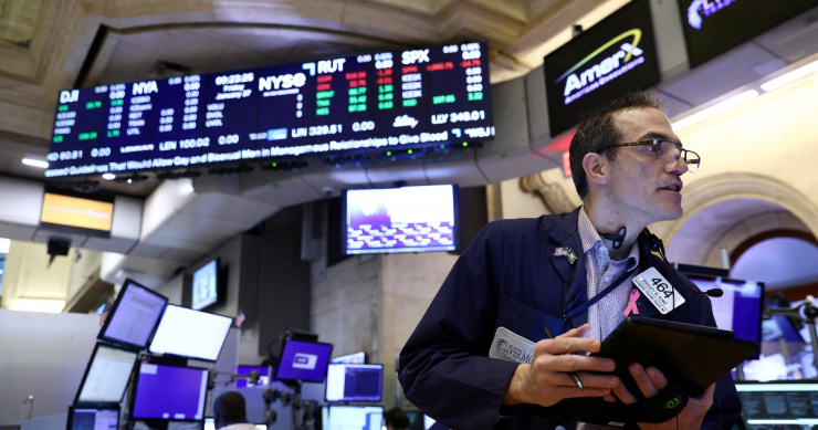 Wall Street cierra a la baja; inversionistas centran su atención en la ...